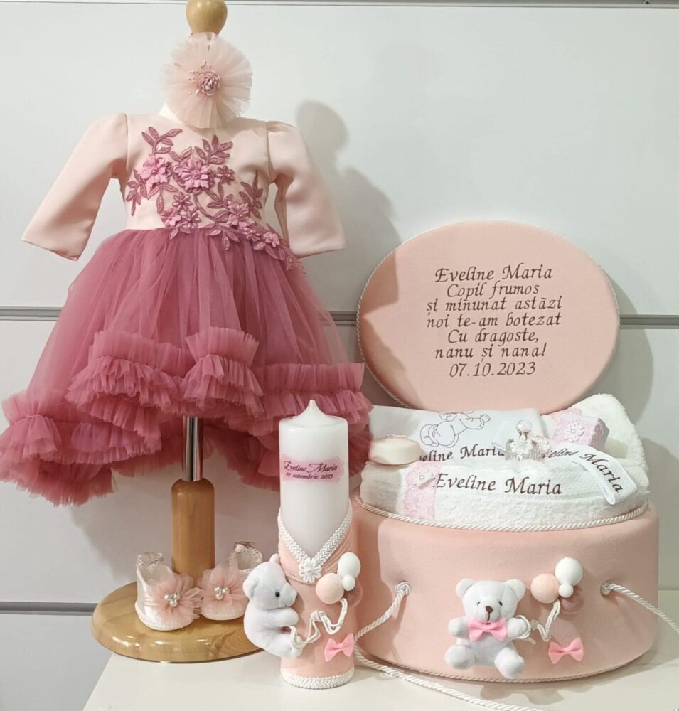 Trusouri Botez Brodate Fete Și Baieti Cu Livrare In UK • Anunturi UK